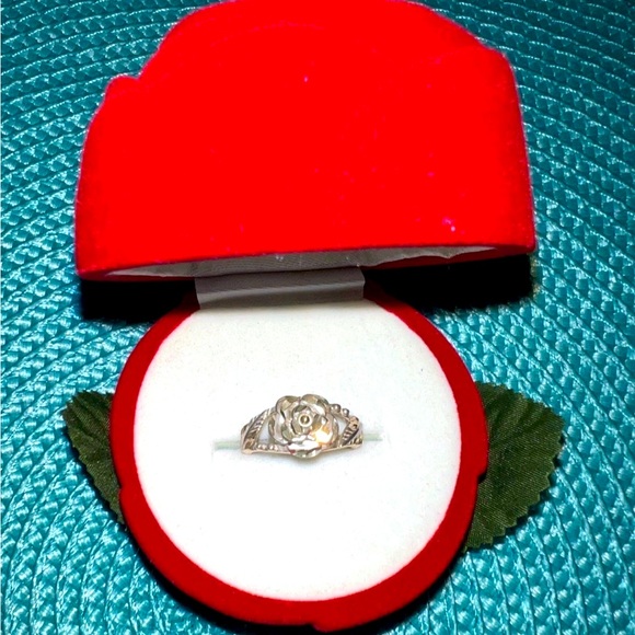 Avon | Jewelry | Avon Rose Ring Sterling Silver Marked 925 A Size 5 ...